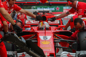 F1 pit crew: what each member does during a Formula 1 pit stop